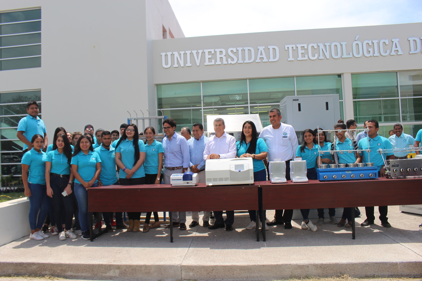ENTREGAN EQUIPAMIENTO PARA LABORATORIOS Y TALLERES DE UTESC ...